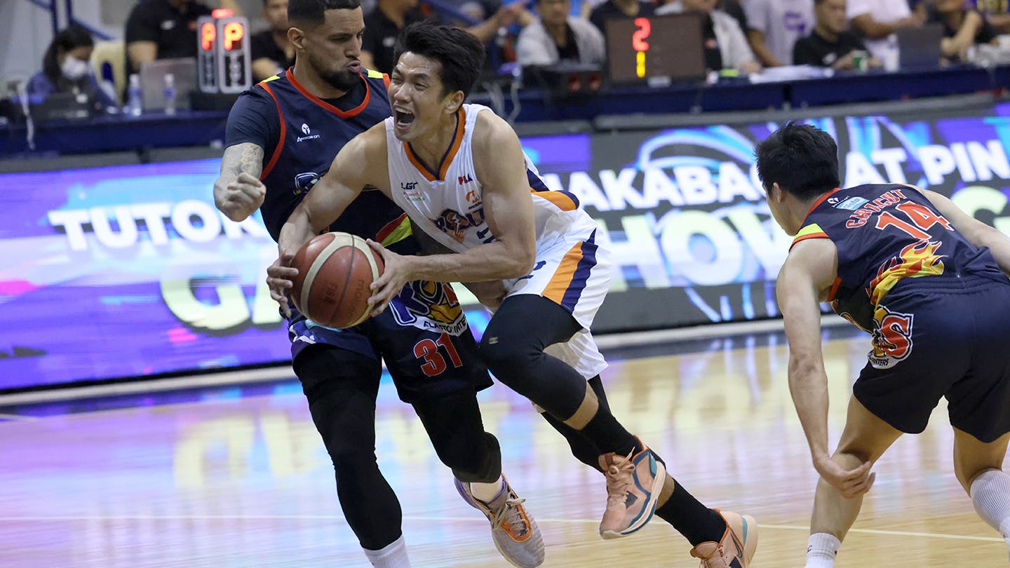 Allein Maliksi flashes closer’s potential as Meralco escapes Rain or Shine in PBA On Tour ...